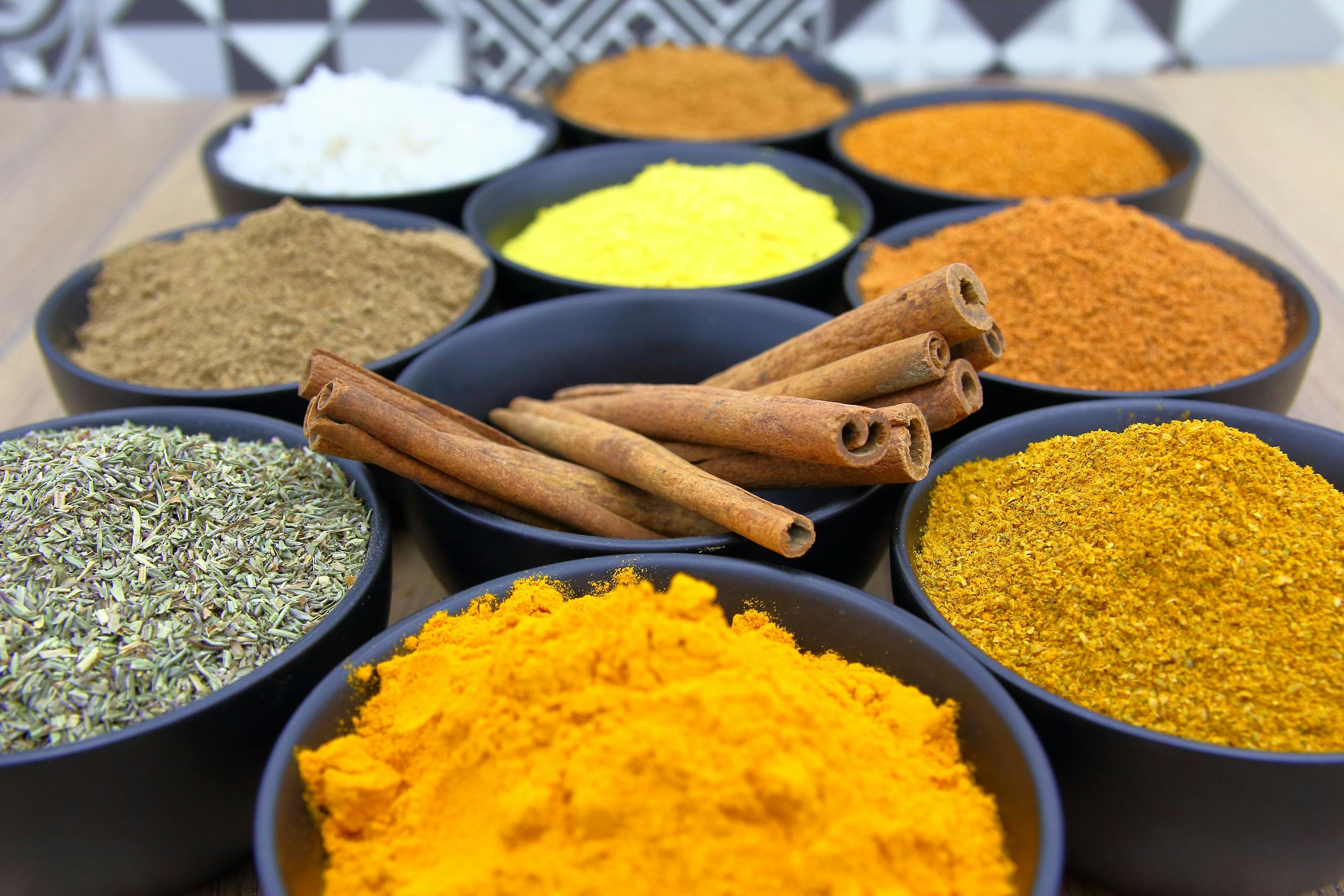 5 Super Spices with Powerful Health Benefits (and How to Use Them ...